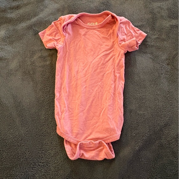 Kyte BABY | One Pieces | Kyte Baby Soft Pink Bodysuit | Poshmark
